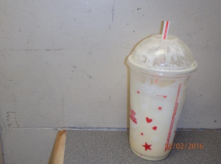 Servers Share The Worst Mishaps They’ve Ever Had At Work - Nonstop ...